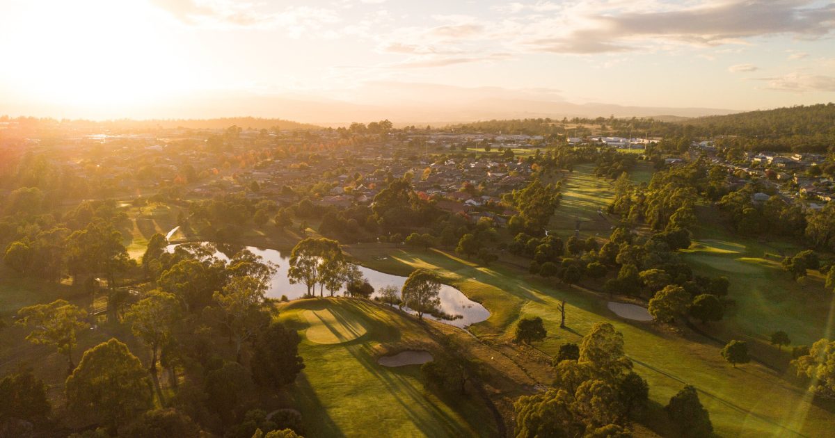 KINLIVING Residential Lots | Country Club Estate